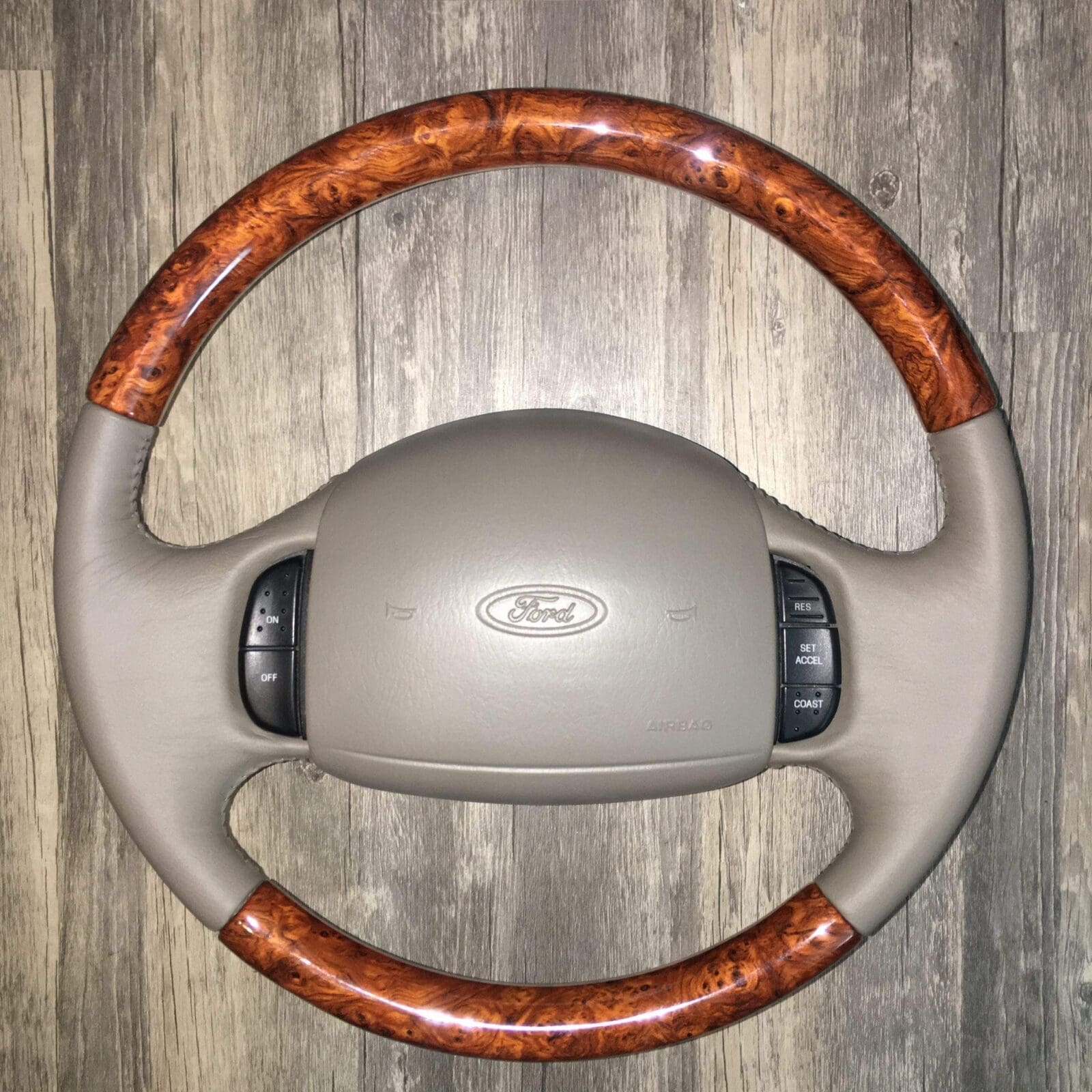 Ford Truck Steering Wheel F150 F250 Expedition | Dash Trim – Craft Customs